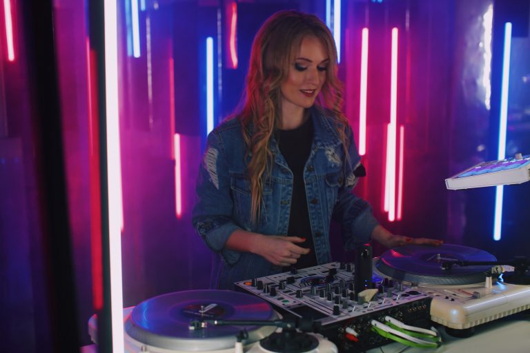 Топовые российские DJ 2025 года